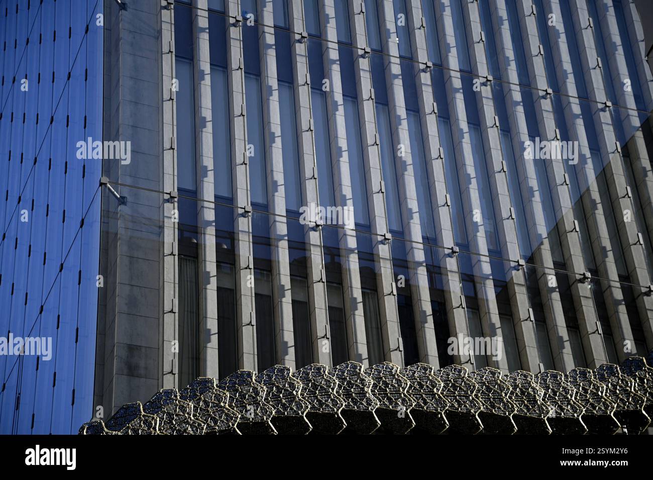 Landscape with scenic view of a modern steel and glass skyscraper ...