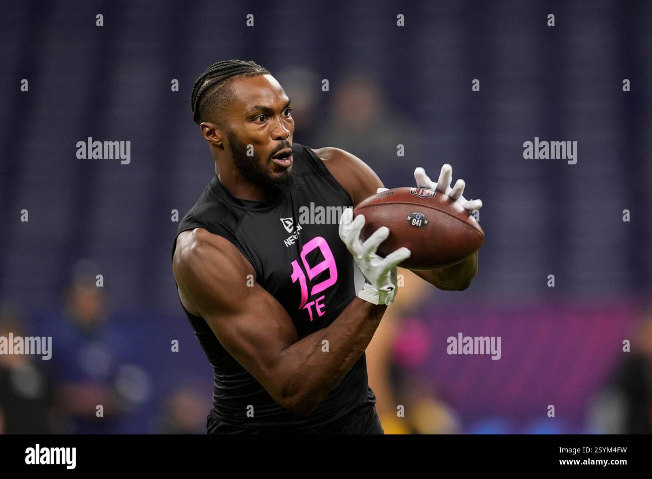 South Carolina tight end Joshua Simon runs a drill at the NFL football ...