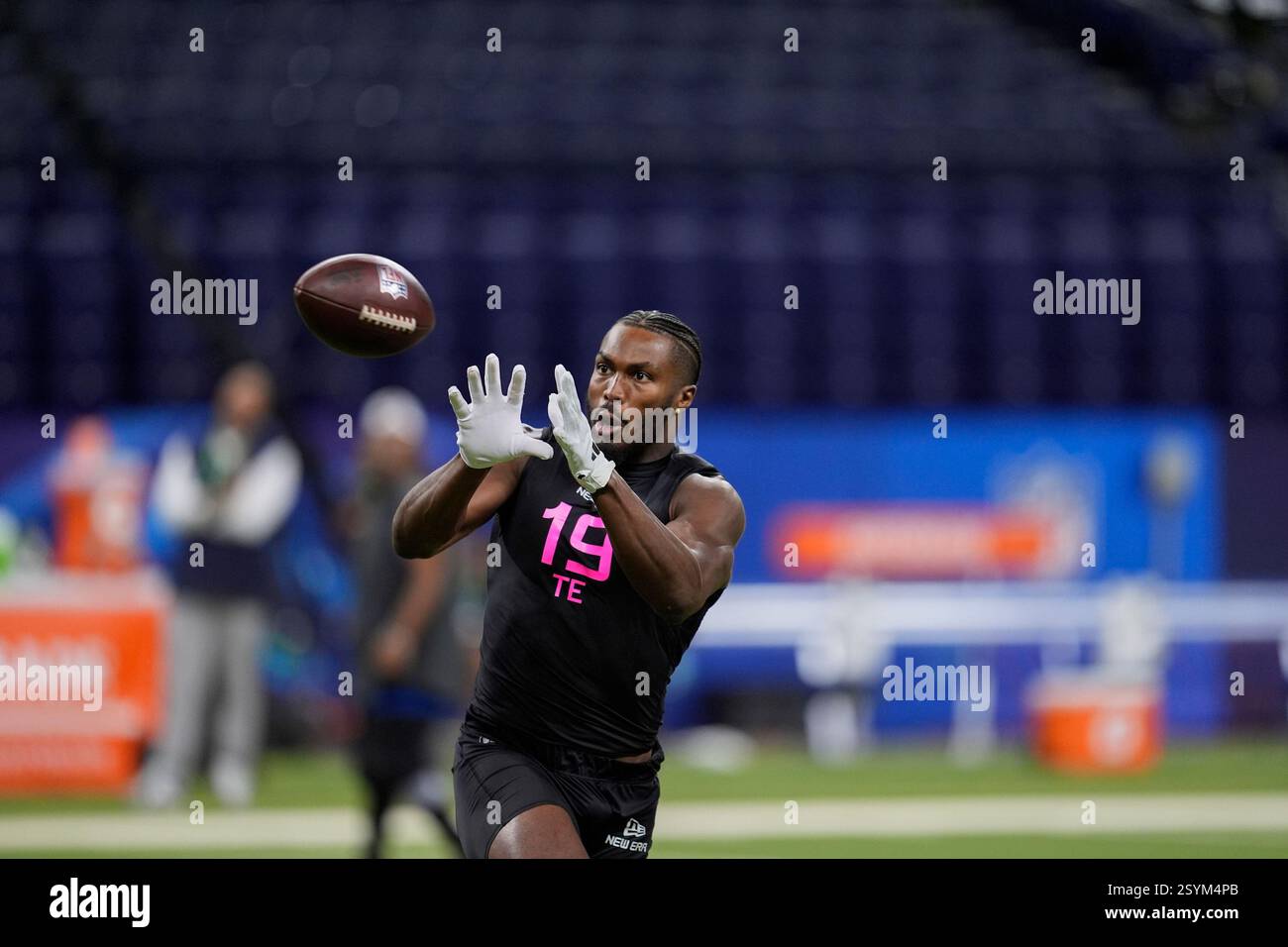 South Carolina tight end Joshua Simon runs a drill at the NFL football ...