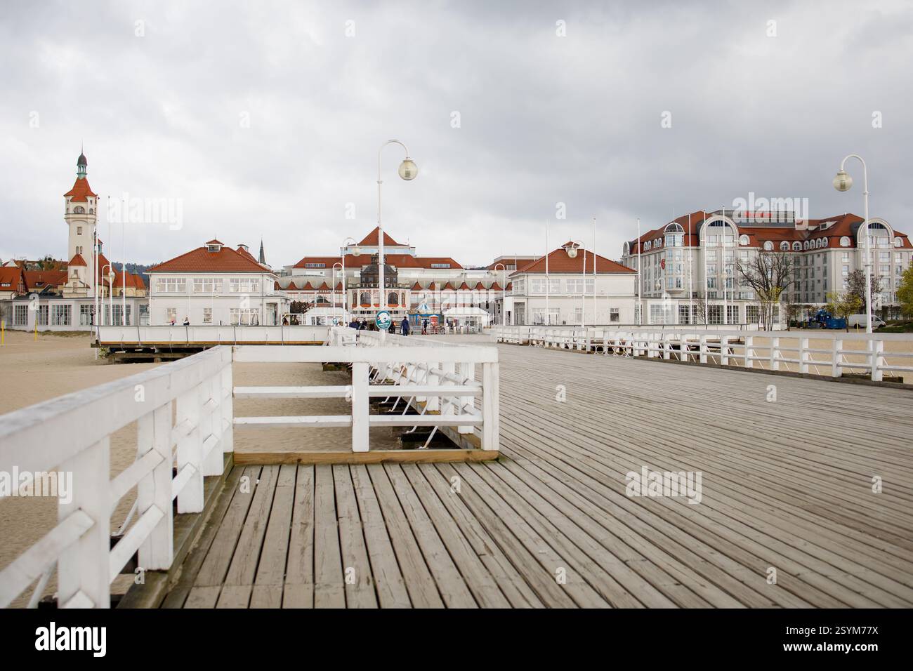 Empty molo pier view hi-res stock photography and images - Alamy