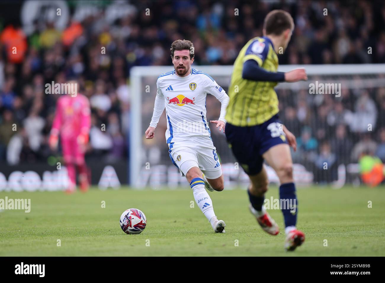 Joe Rothwell (Leeds United) during the Sky Bet Championship match ...