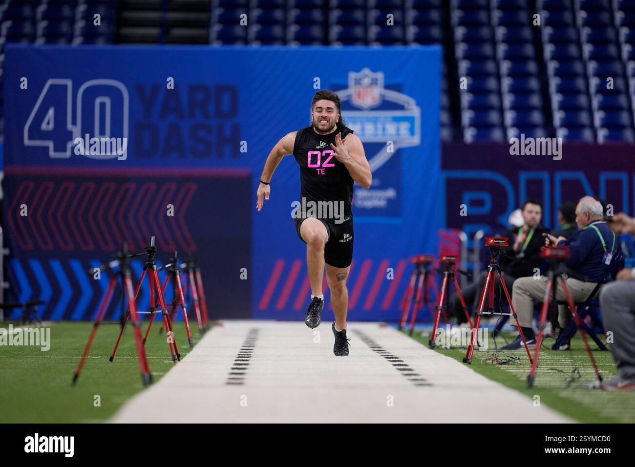 Pittsburgh tight end Gavin Bartholomew runs a drill at the NFL football ...