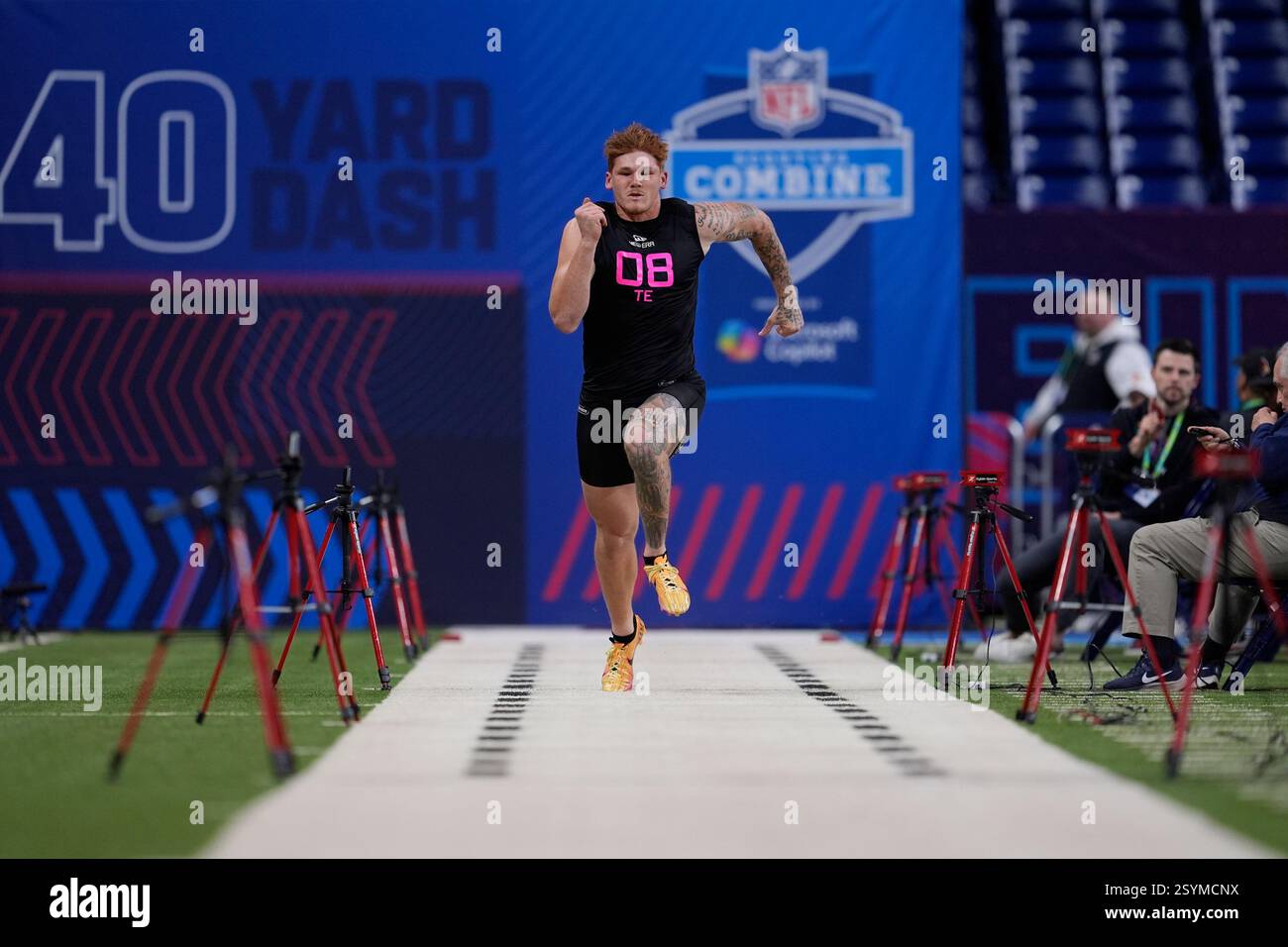 Oregon tight end Terrance Ferguson runs a drill at the NFL football ...
