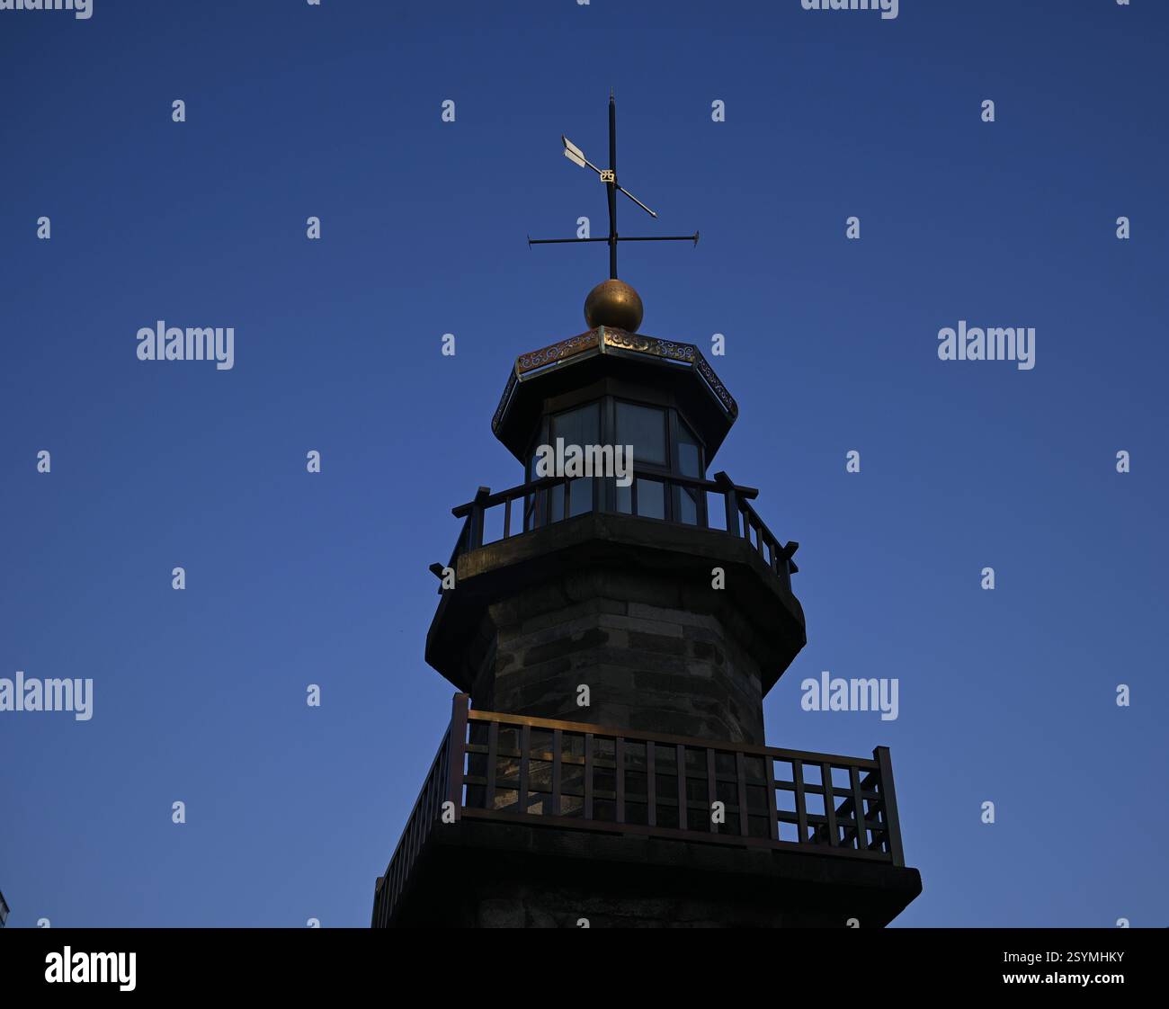 Scenic view of the Lantern Tower at Kudan-Sakaue known as Joto-Myodai a ...