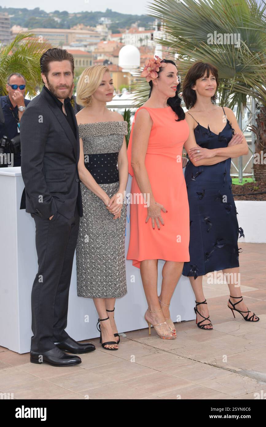 Jury members Jake Gyllenhaal, Sienna Miller, Rossy De Palma and Sophie ...