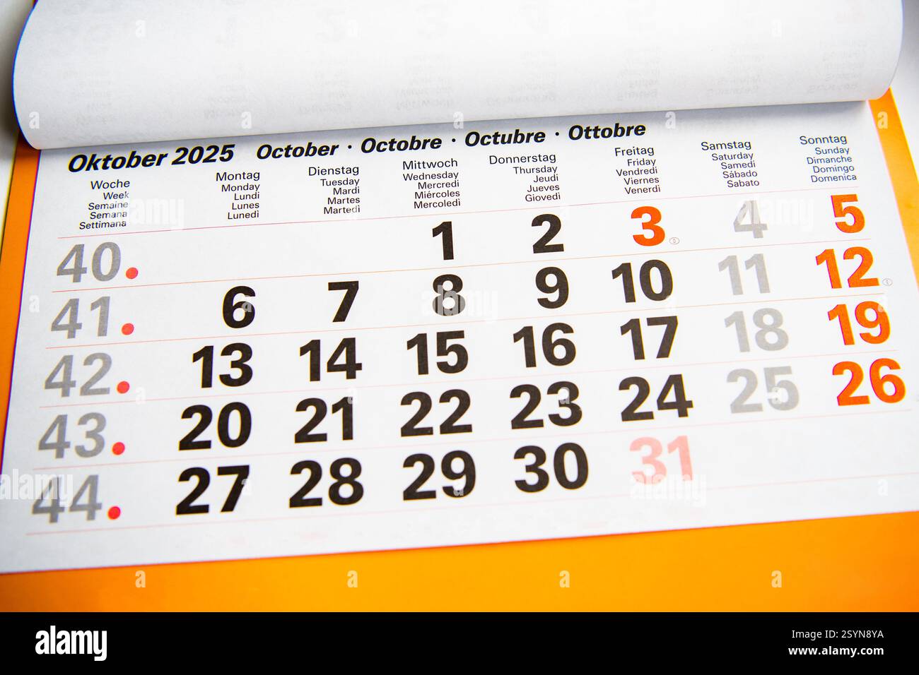 White calendar october 2025 hi-res stock photography and images - Alamy