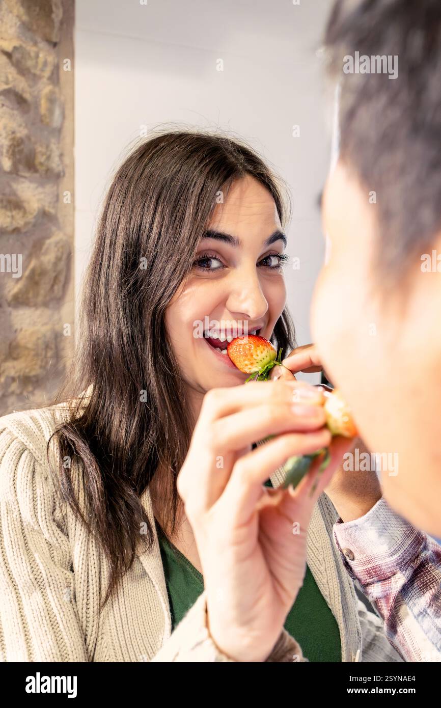 Couple shares laughter food hi-res stock photography and images - Alamy
