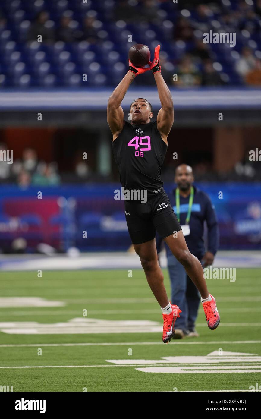 Kansas State defensive back Marques Sigle runs a drill at the NFL ...