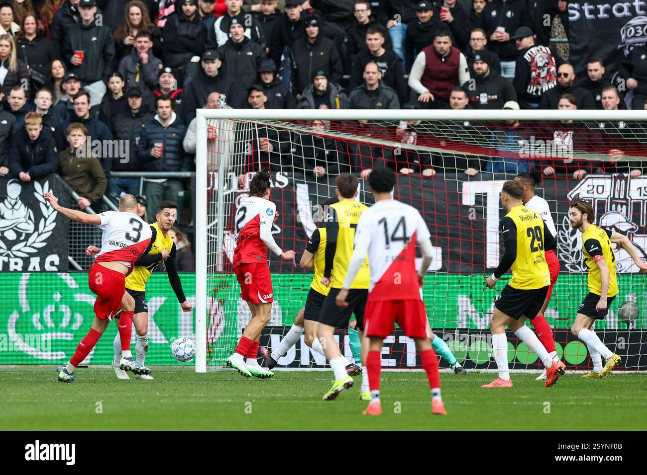 Utrecht, Utrecht. 01st Mar, 2025. UTRECHT, 01-03-2025, Stadium Galgenwaard, season 2024/2025 ...