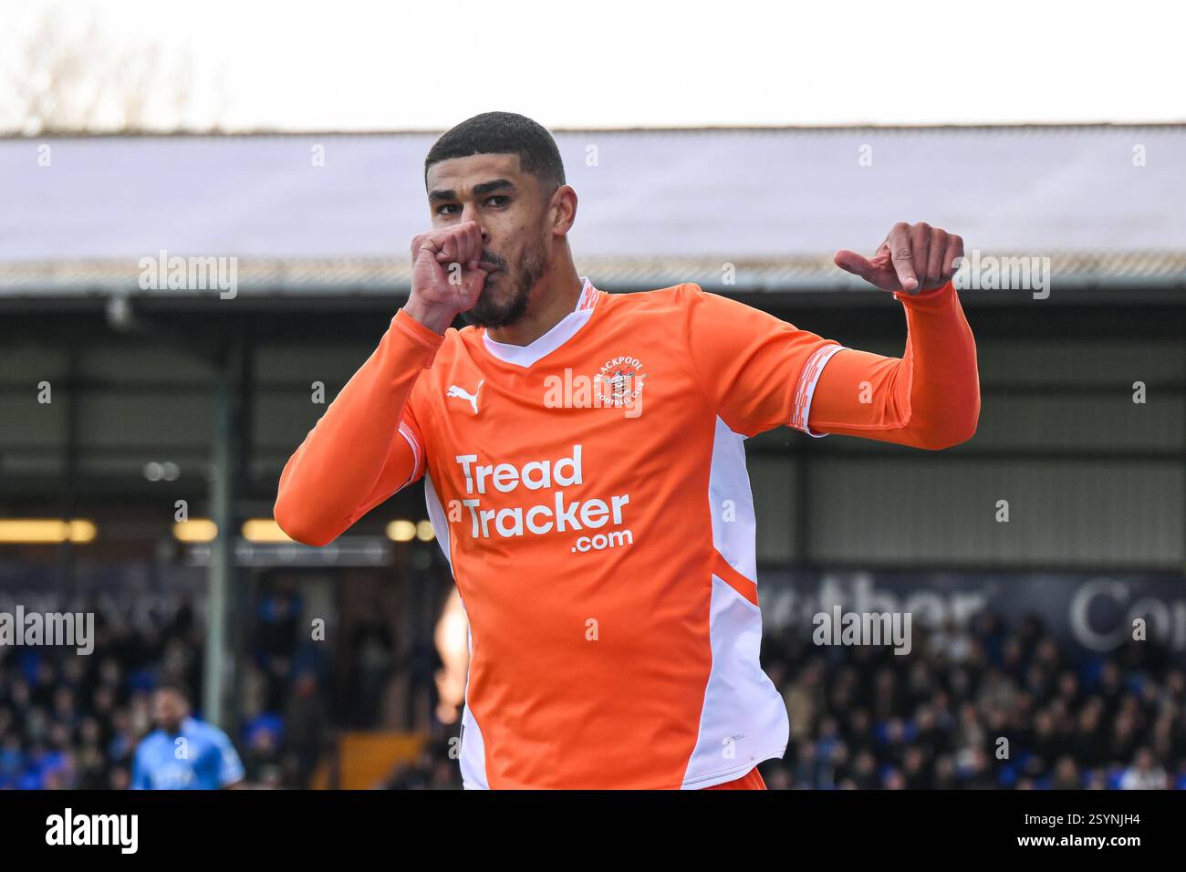Ashley Fletcher of Blackpool celebrates his goal to make it 0-1 during ...