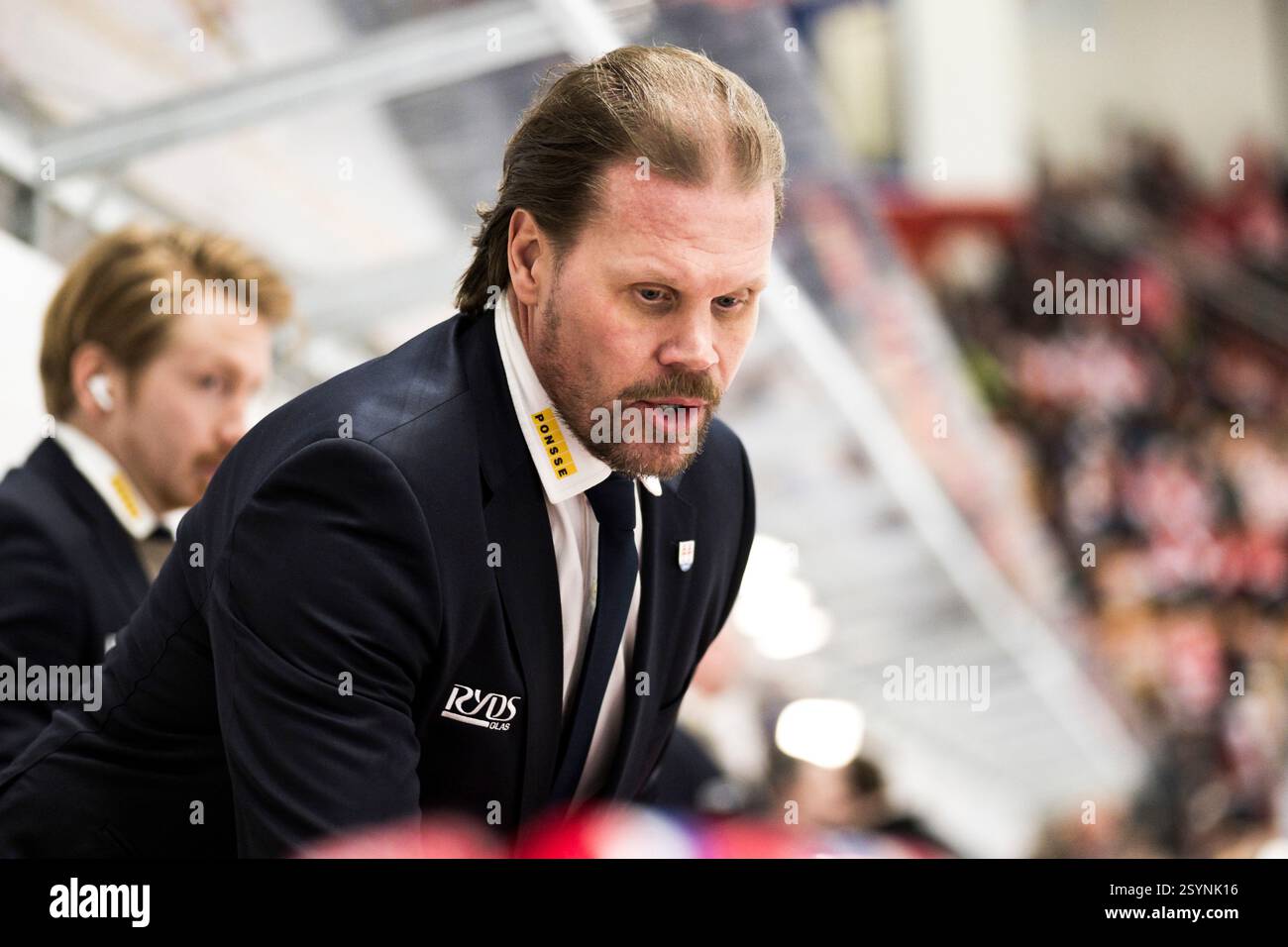 250301 Timrås tränare Olli Jokinen under ishockeymatchen i SHL mellan ...