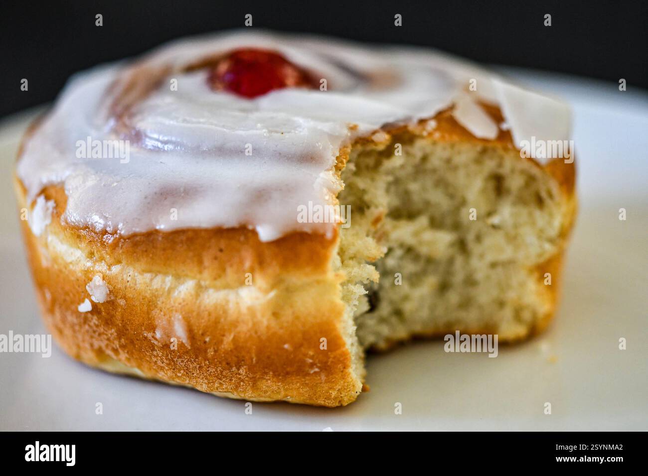 Belgian bun hi-res stock photography and images - Alamy