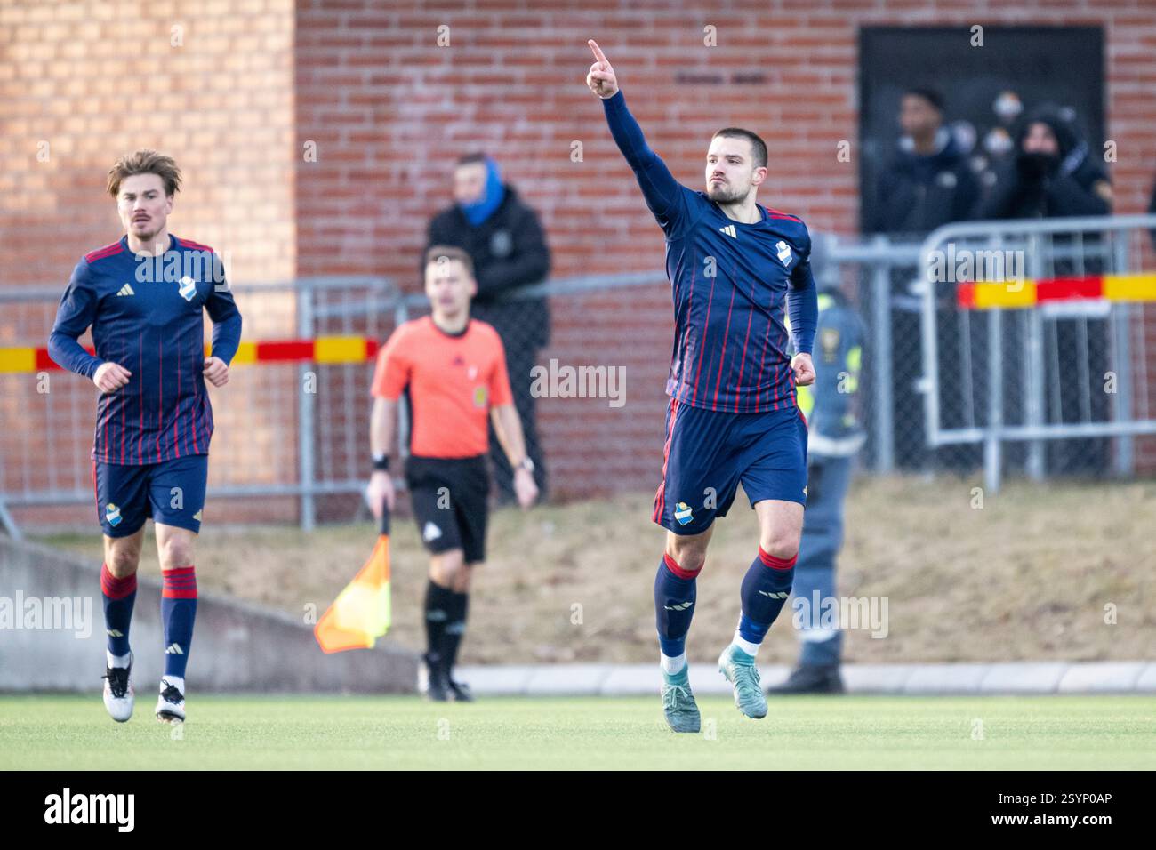 250301 Östers Vladimir Rodic jublar efter 1-0 under fotbollsmatchen i ...