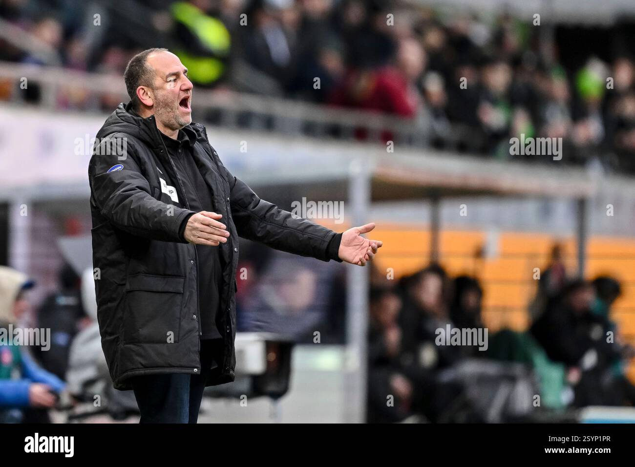Heidenheim's head coach Frank Schmidt gestures during the German ...