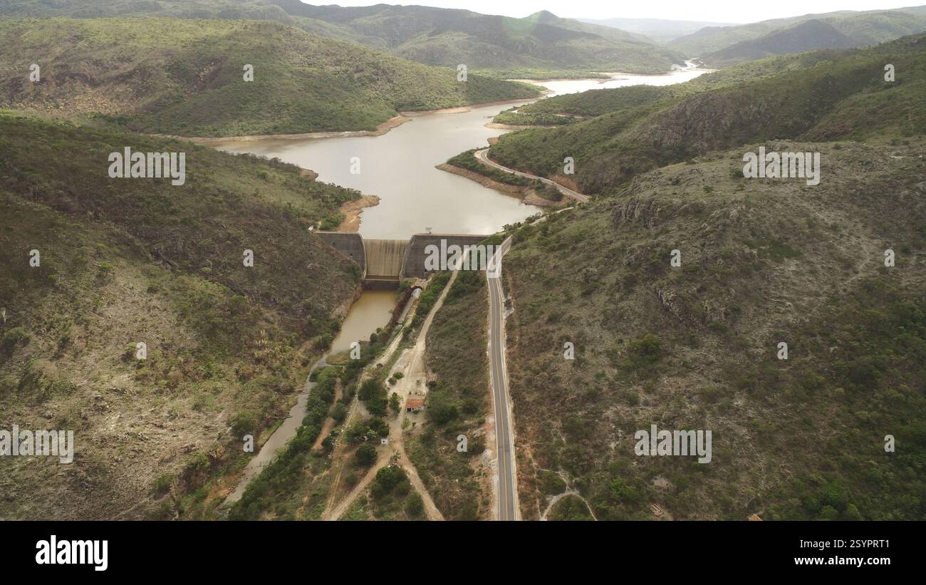Water dam reservoir between mountains of Pindobaçu Bahia Brasil Stock ...