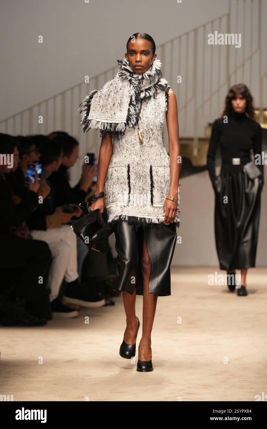 Milano Fashion Week - Women F/W 25-26 Tod’s fashion show Catwalk Milan ...