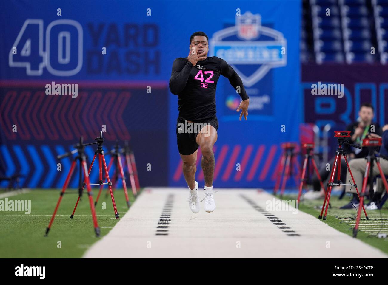 Navy defensive back Rayuan Lane III runs the 40-yard dash at the NFL ...