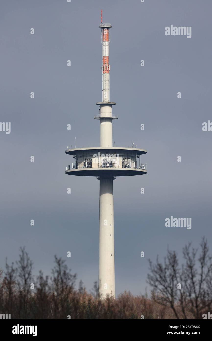 Der Fernmeldeturm Eisernhardt ist ein 134 Meter hoher Fernmeldeturm FMT ...