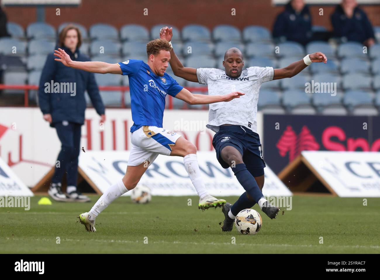 Dens Park, Dundee, UK. 1st Mar, 2025. Scottish Premiership Football ...