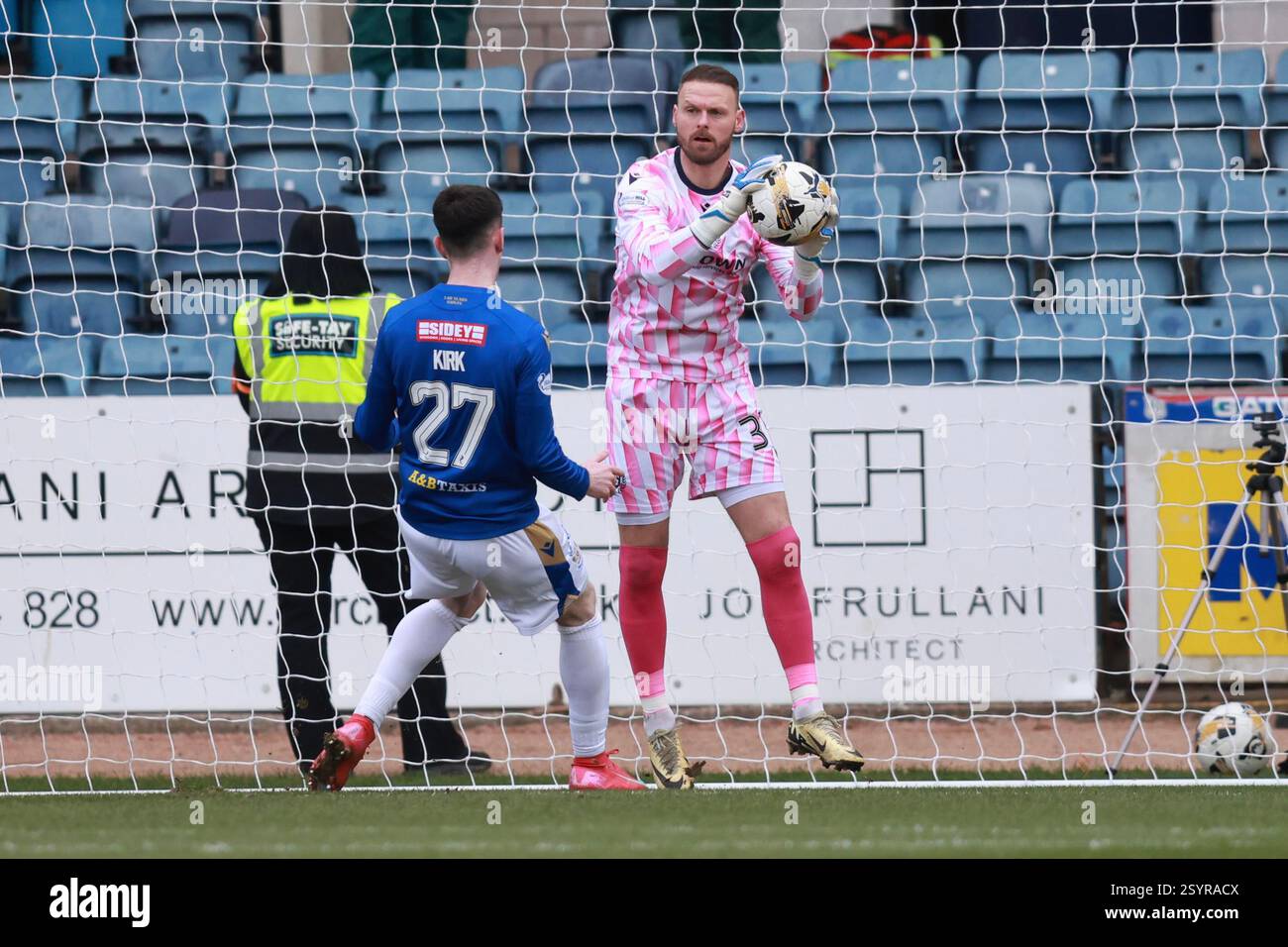 Dens Park, Dundee, UK. 1st Mar, 2025. Scottish Premiership Football ...