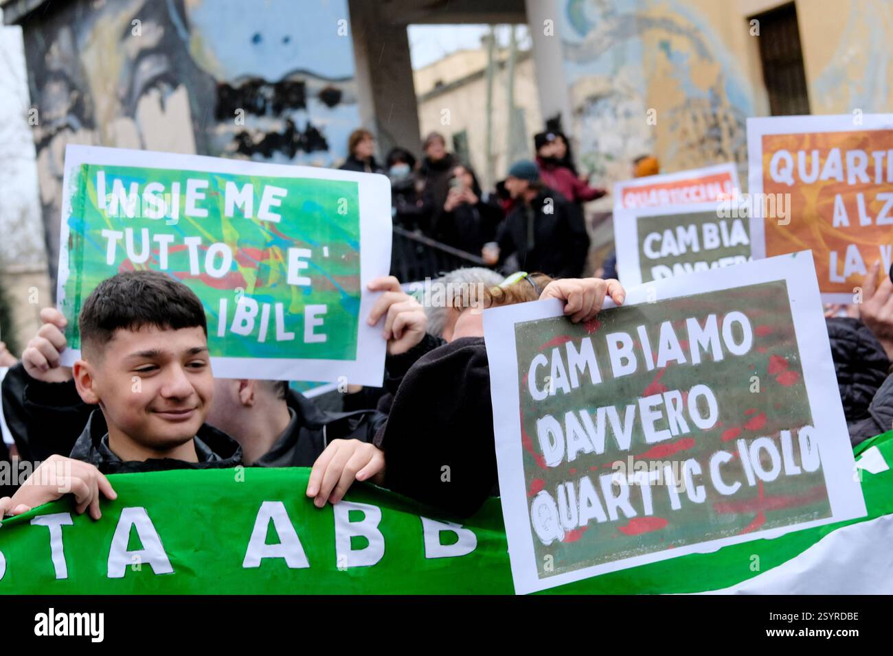 Manifestazione “no alla zona rossa", al popolare quartiere Romano de il ...