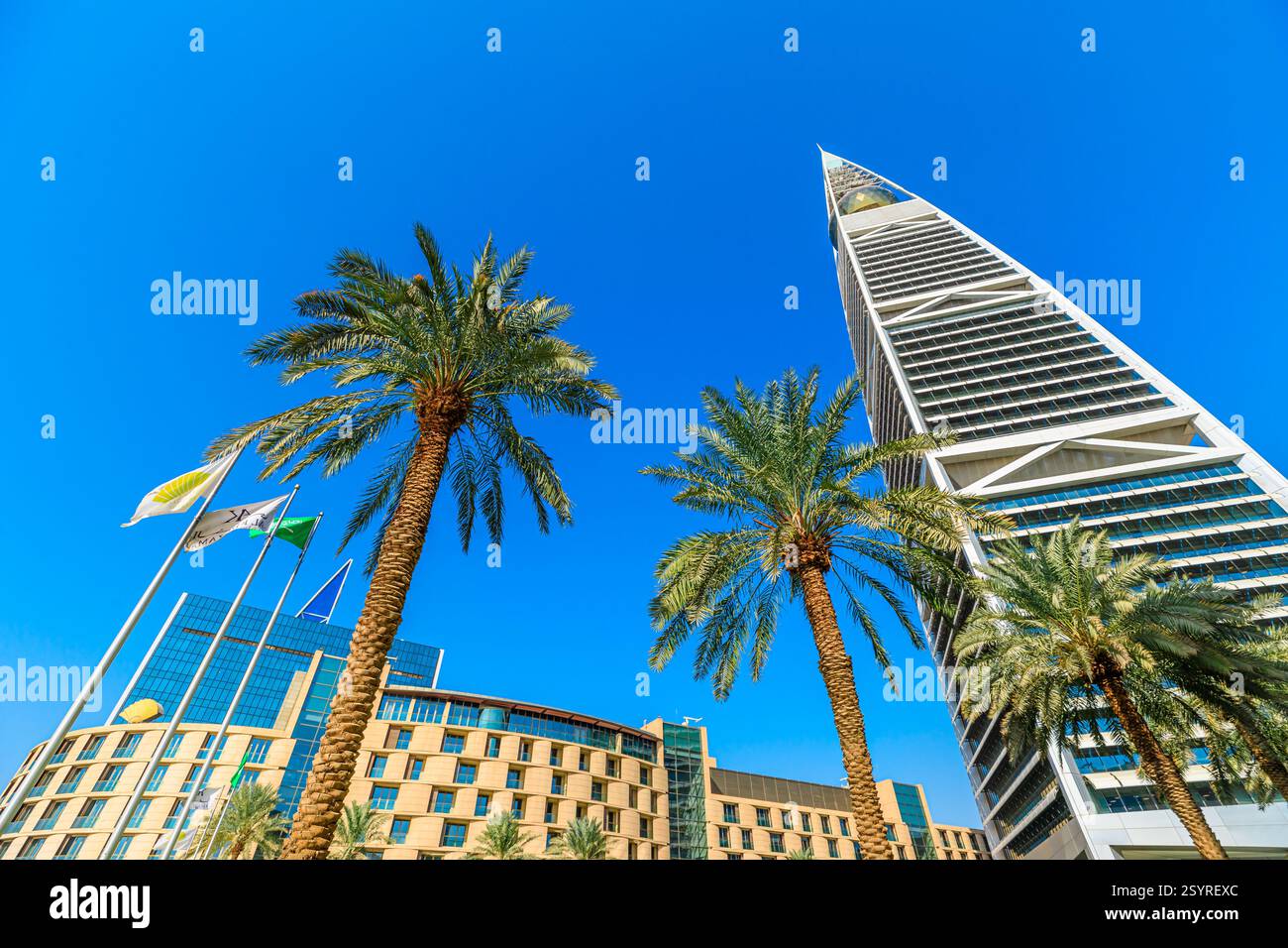 Riyadh , Saudi Arabia - Jannuary 8, 2025: Kingdom Centre skyscraper ...