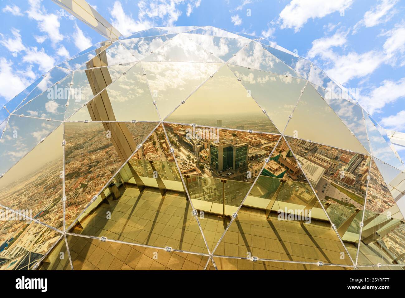 Riyadh , Saudi Arabia - Jannuary 8, 2025: The golden Globe sky-bar restaurant of Al Faisaliah ...