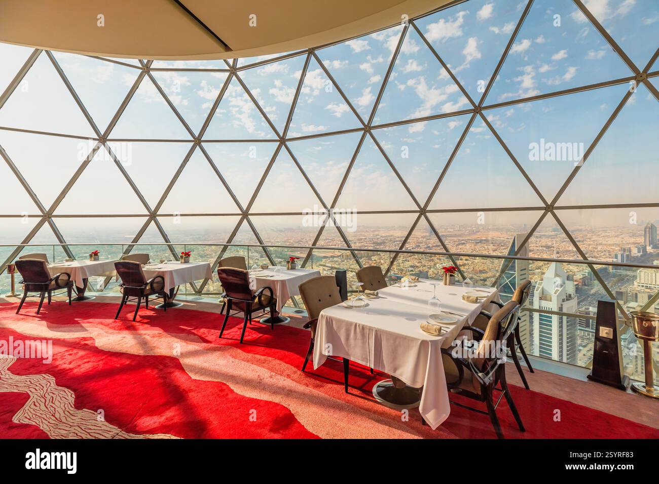 Riyadh , Saudi Arabia - Jannuary 8, 2025: Luxurious the Globe sky-bar ...