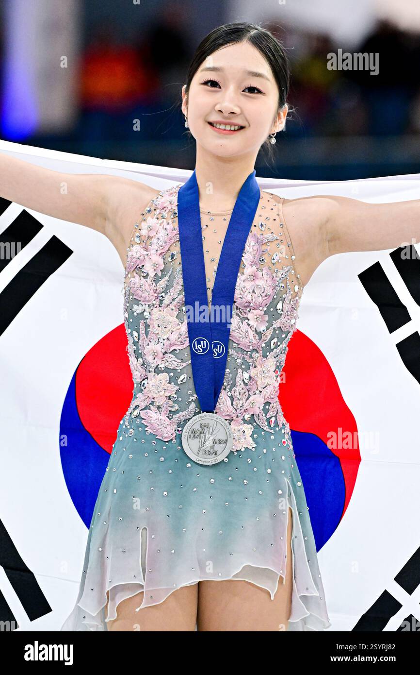 Junior Women Awards, Jia SHIN (KOR) second place, during Victory Ceremony, at the ISU World ...
