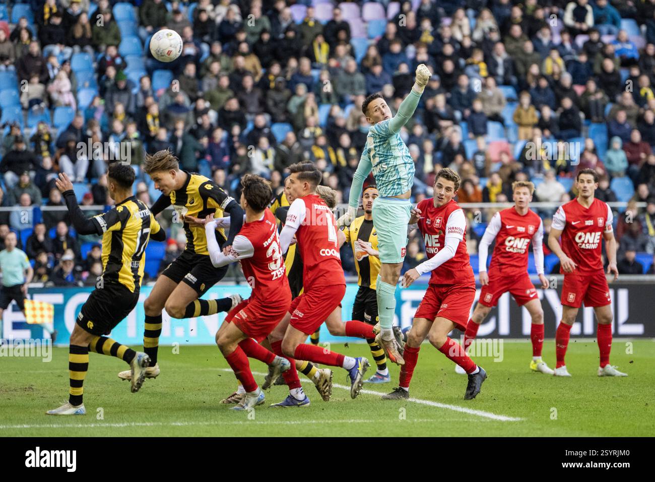 ARNHEM, 01-03-2025, Gelredome Stadium, football, Dutch ...
