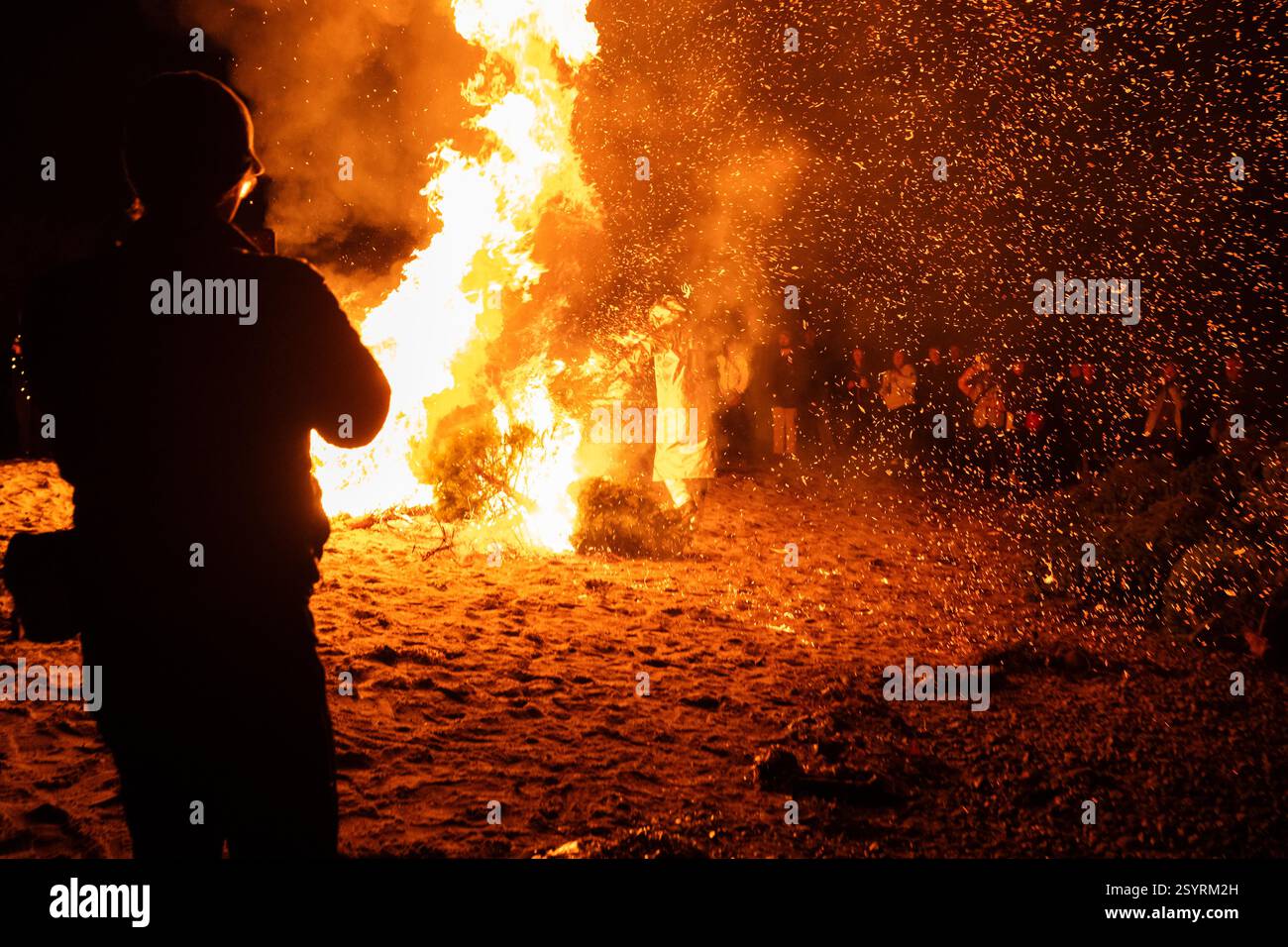 Seattle, USA. 9th Jan, 2025. The annual Christmas tree bonfire on ...