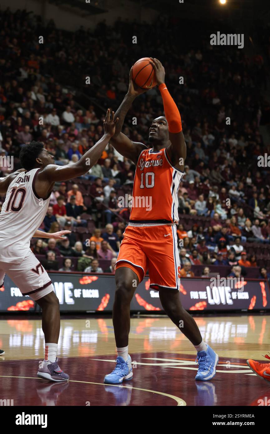 March 1, 2025: Syracuse Orange center Naheem McLeod (10) dunks the ball ...