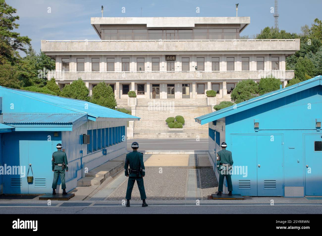 Panmunjom peace hi-res stock photography and images - Alamy
