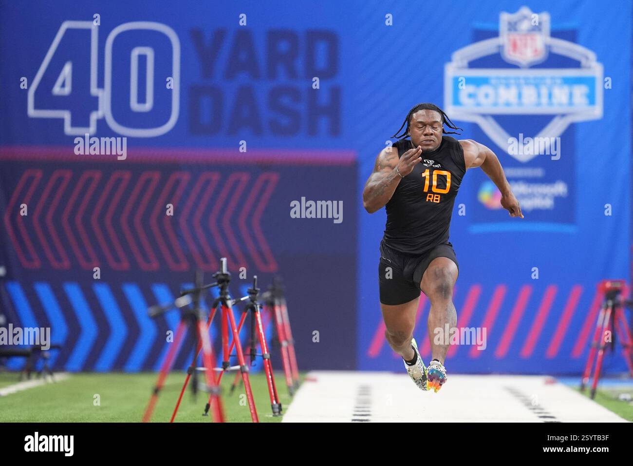 Central Florida running back RJ Harvey runs the 40-yard dash at the NFL ...