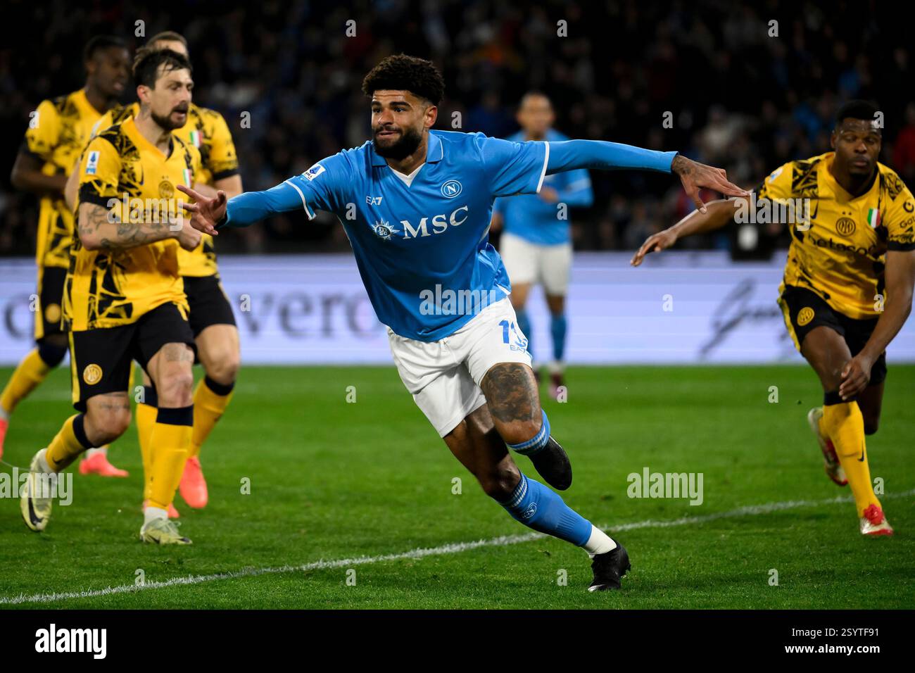 Philip Billing of SSC Napoli celebrates after scoring the goal of 1-1 ...