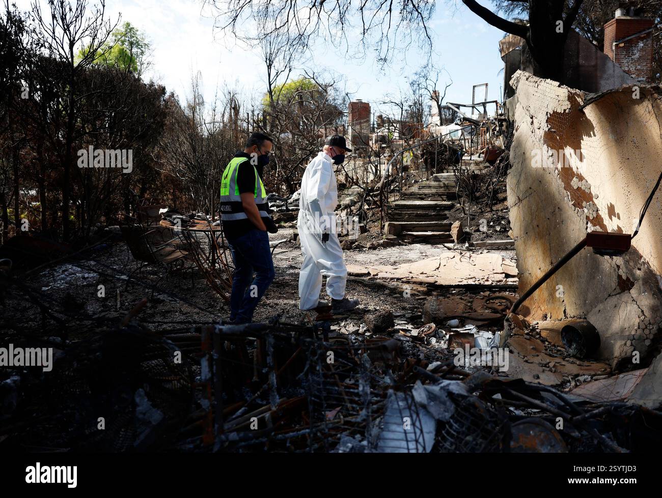 Los Angeles, United States. 28th Feb, 2025. Home owner Robert Reiff and ...