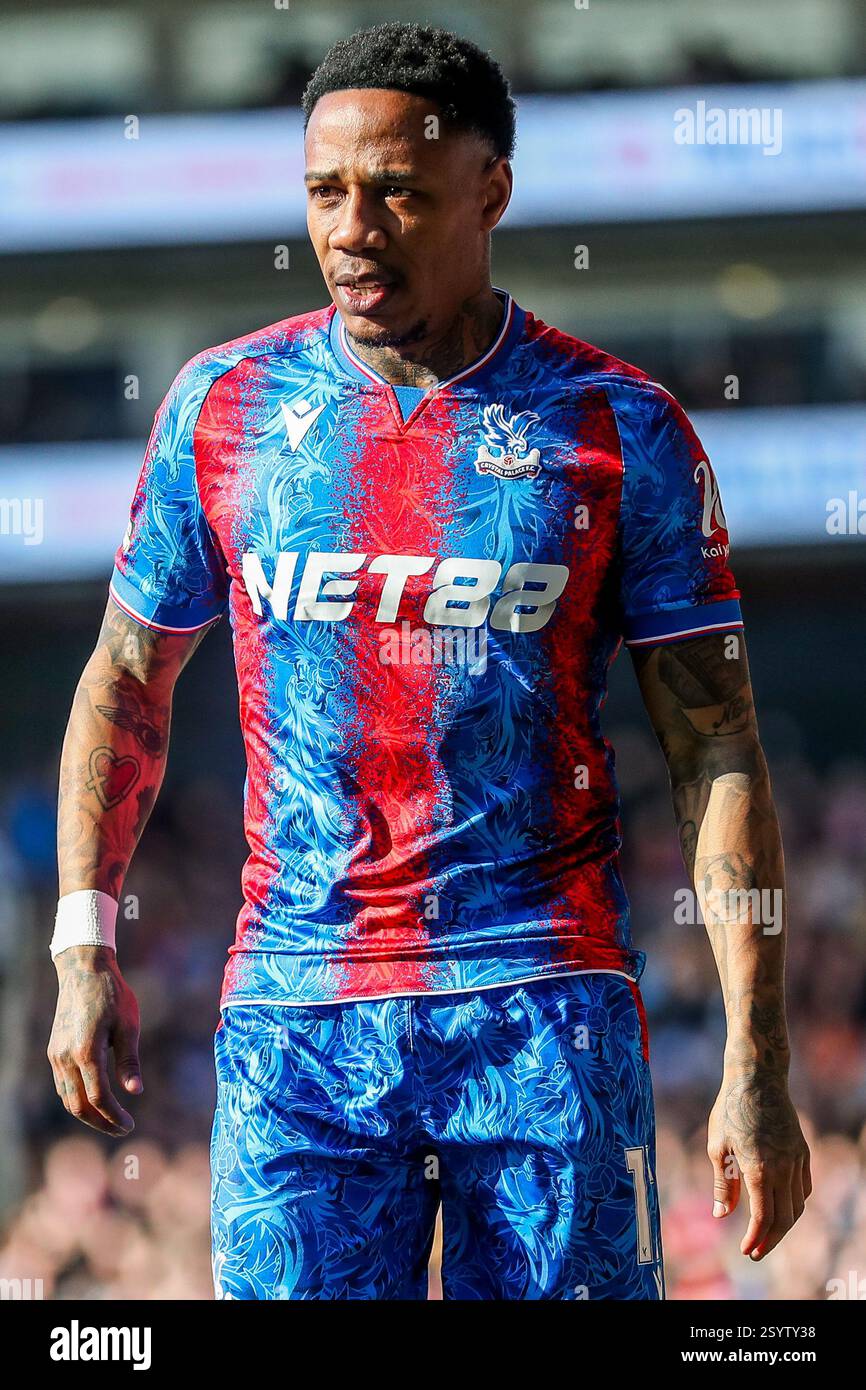 Nathaniel Clyne of Crystal Palace looks on during the Emirates FA Cup ...