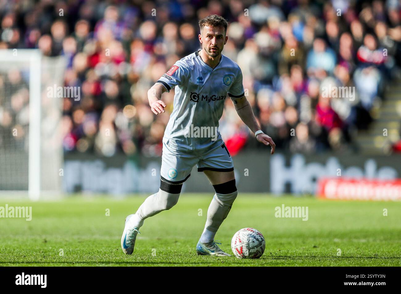 Joe Bryan of Millwall runs with the ball during the Emirates FA Cup 5th ...