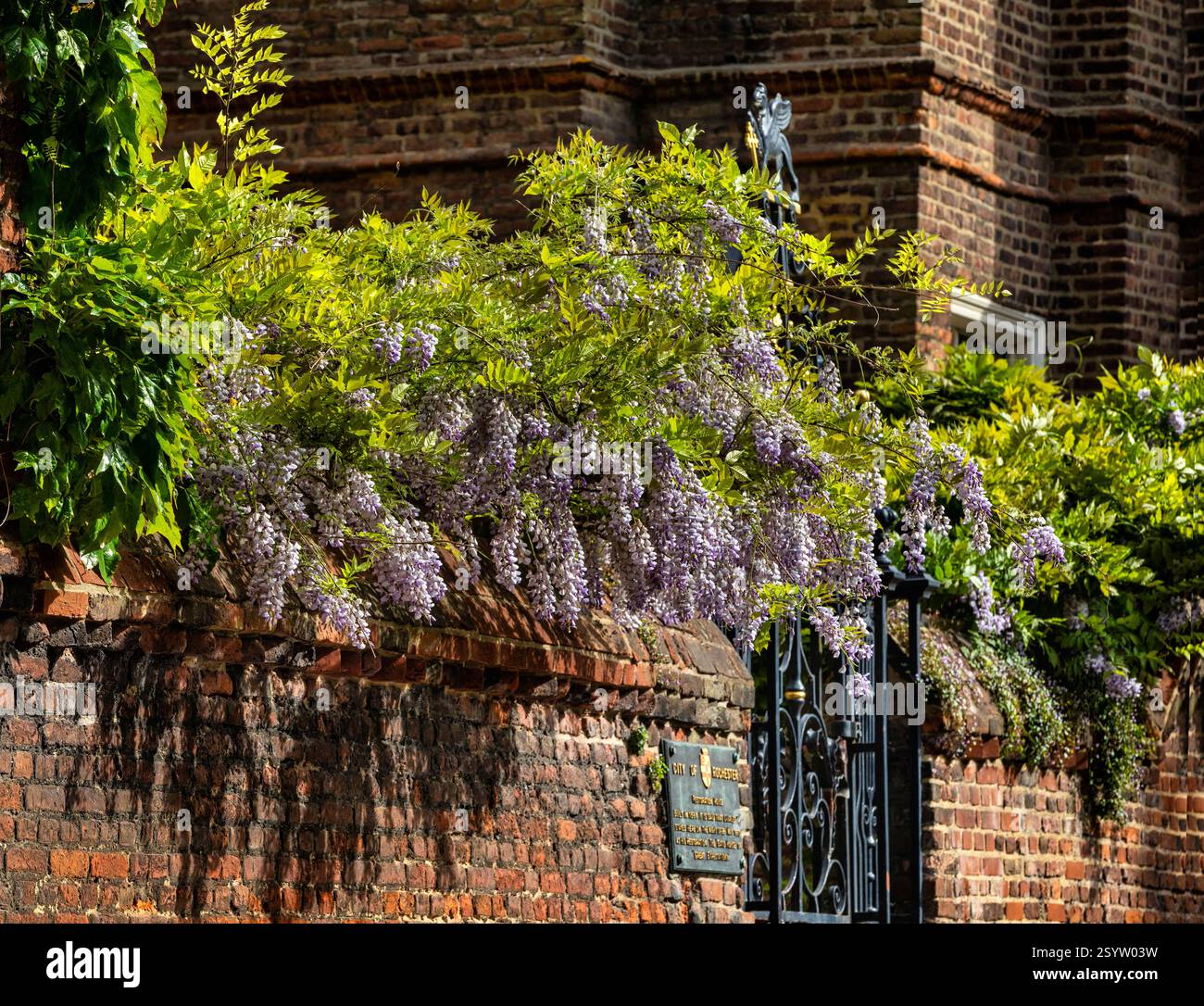 Rochester, a historic town in Kent, England Stock Photo - Alamy