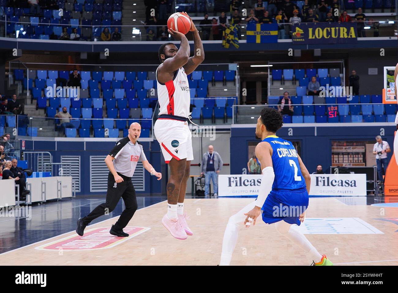 Milan, Italy. 01st Mar, 2025. Giddy Potts (Wegreenit Urania Basket ...