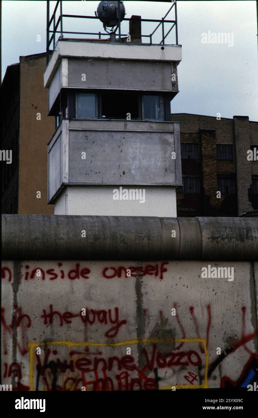 Berliner Mauer DEU, 20240101, Aufnahme Berlin,1989 Berliner Mauer ...
