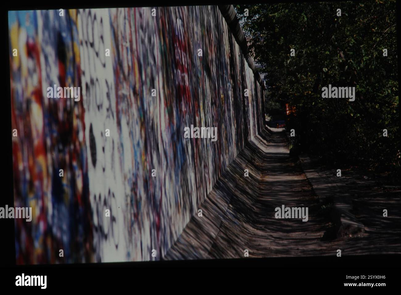 Berliner Mauer DEU, 20240101, Aufnahme Berlin,1989 Berliner Mauer ...