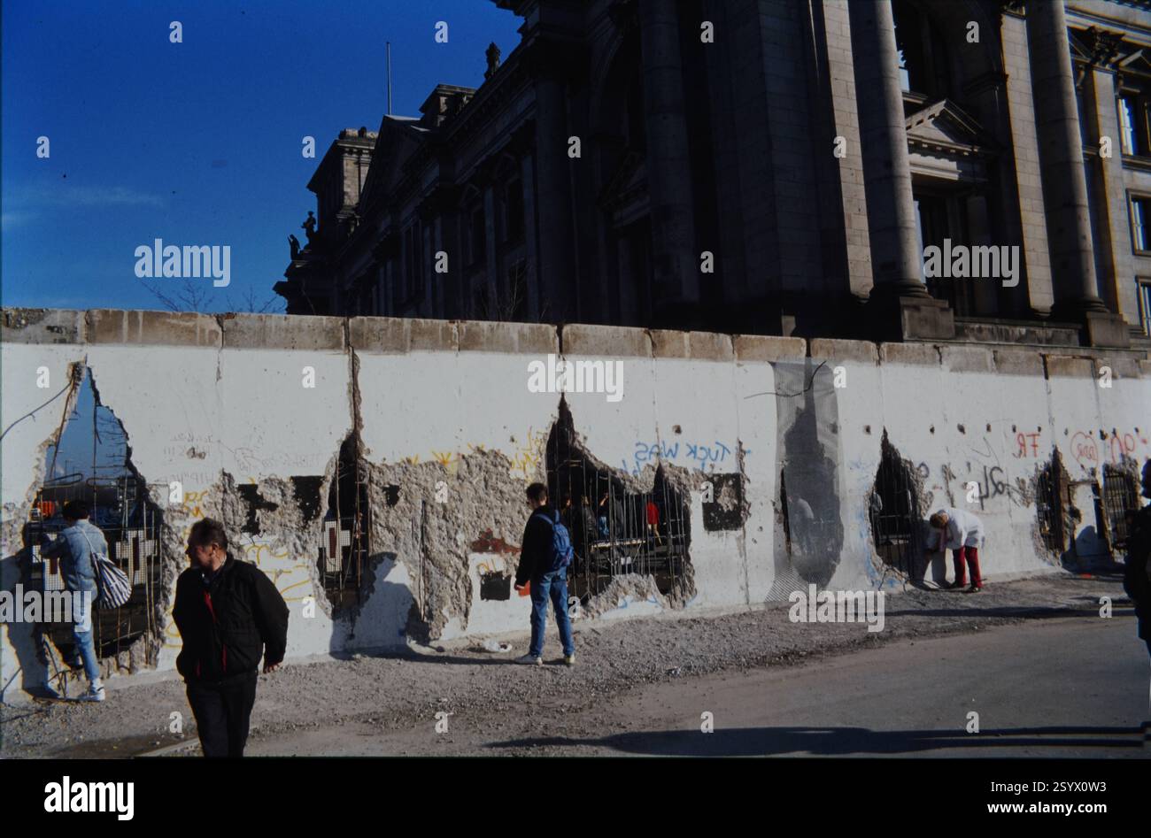 Berliner Mauer DEU, 20240101, Aufnahme Berlin,1989 Berliner Mauer ...