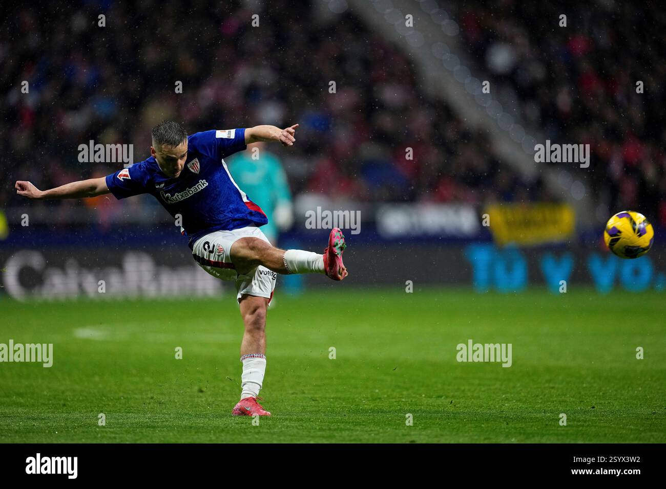 Andoni Gorosabel of Athletic Club in action during the Spanish League ...