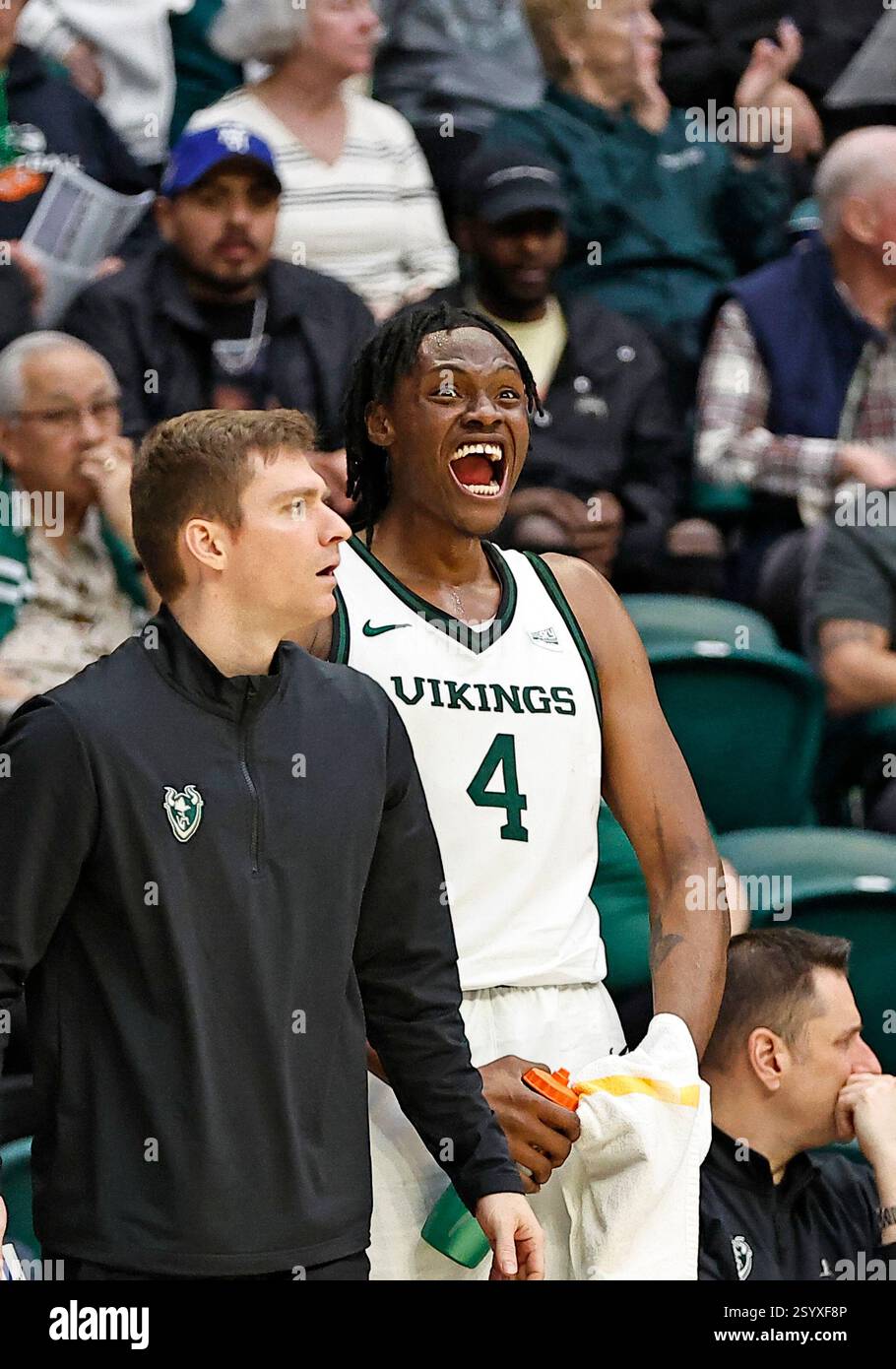 February 27, 2025: Portland State Vikings center Tre-Vaughn Minott (4 ...