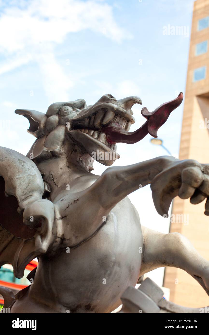 A dragon statue, part of the City of London Emblem Stock Photo - Alamy