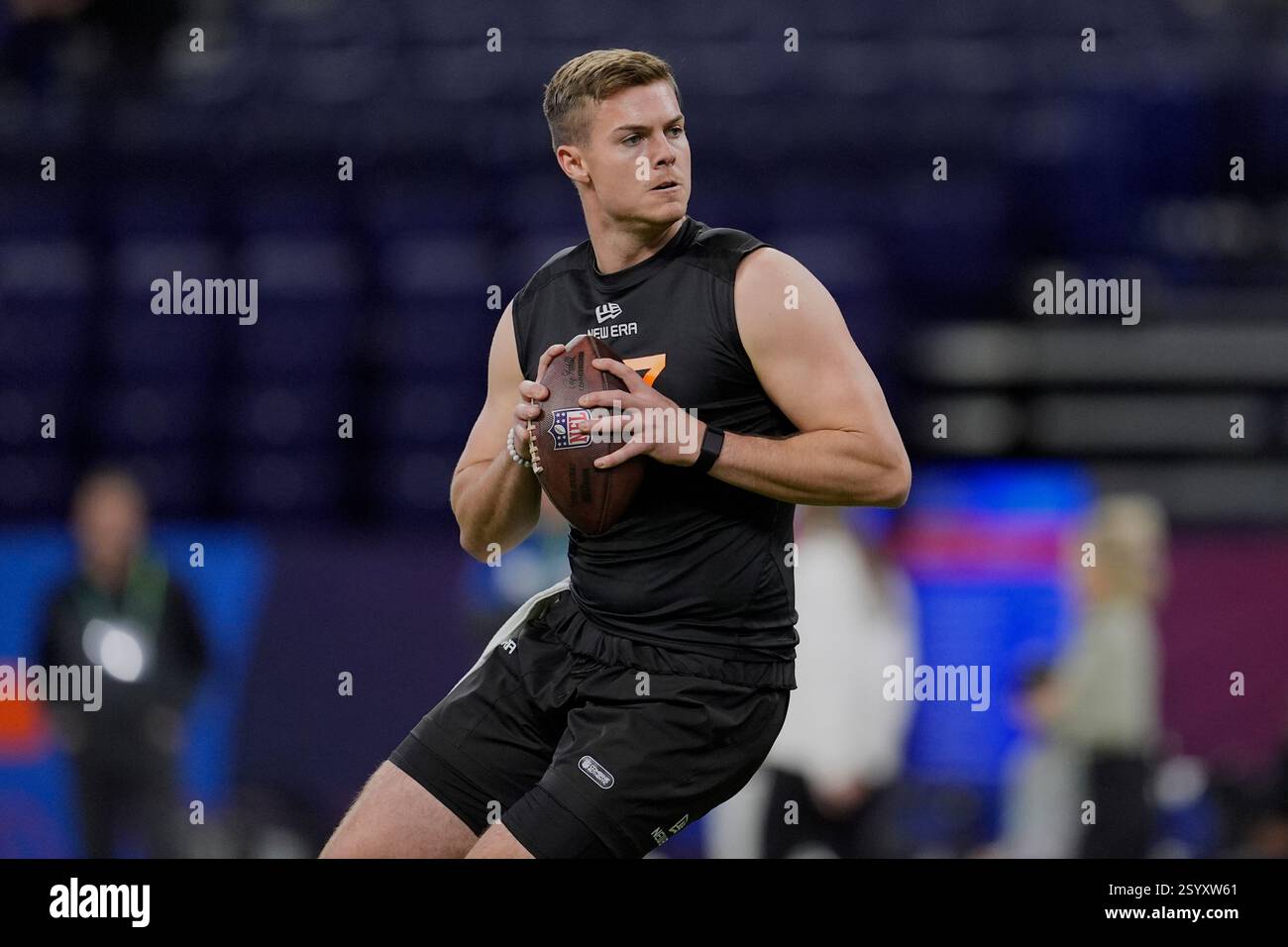 Ohio State quarterback Will Howard warms up at the NFL football ...