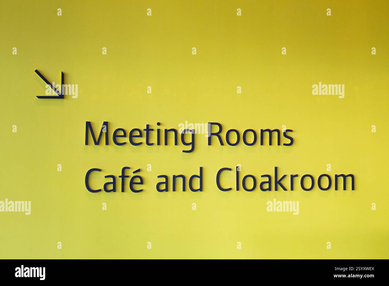 Sign for Meeting Rooms and Café/Cloakroom Stock Photo - Alamy