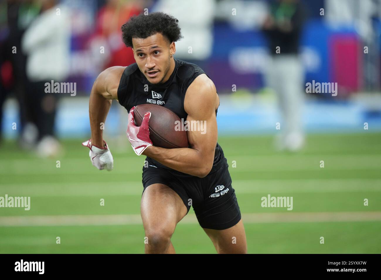 Stanford wide receiver Elic Ayomanor (WO02), of Canada, participates in ...