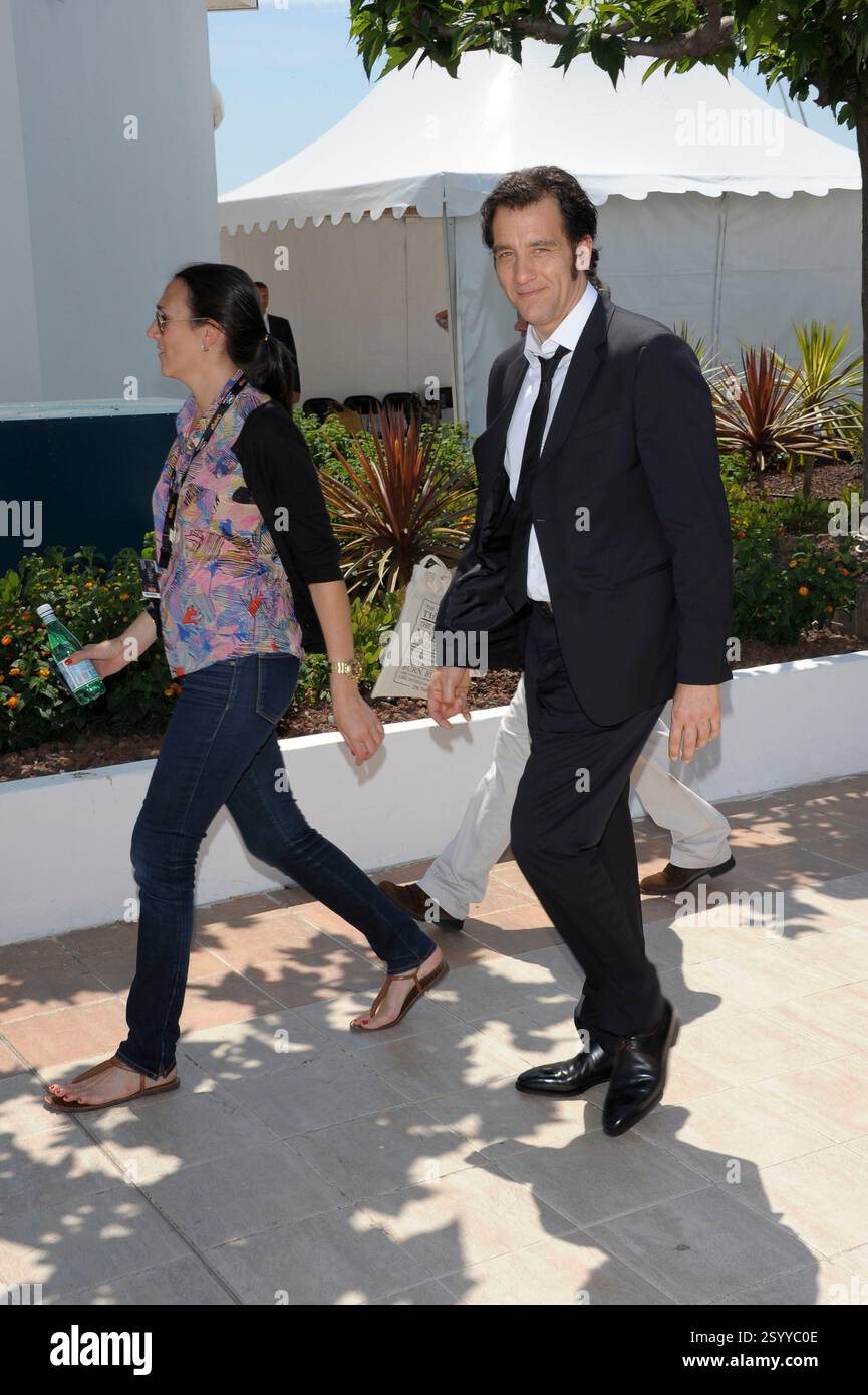 Clive Owen.'Hemingway & Gellhorn' Photocall during the 65th Annual ...